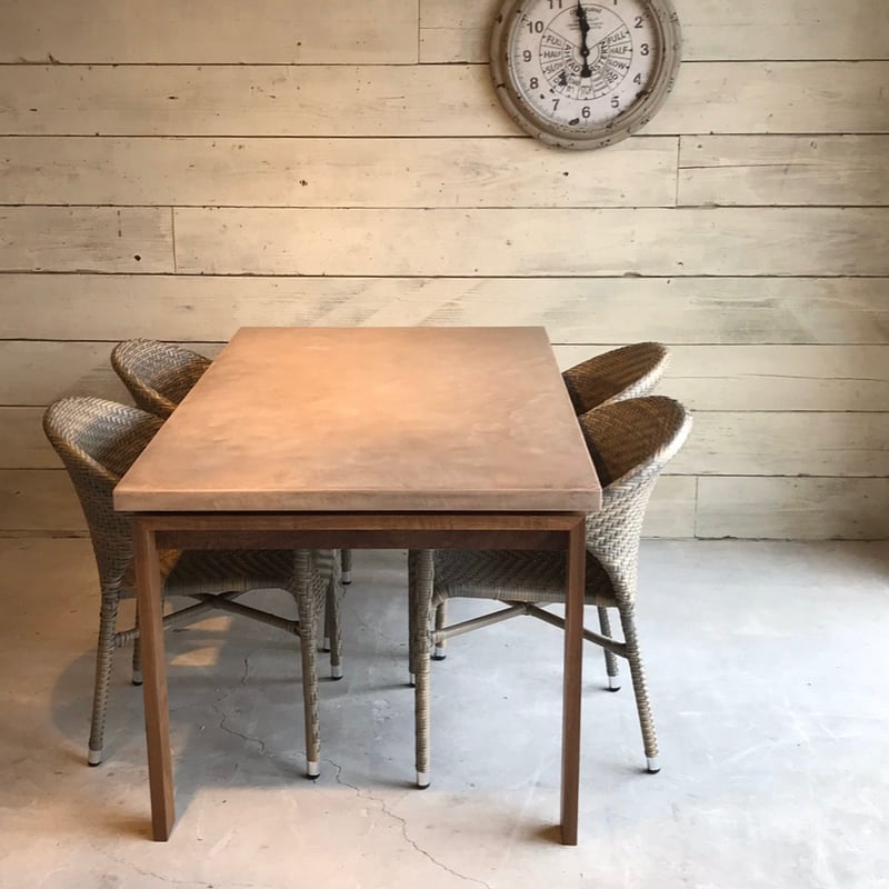 モールテックス ダイニングテーブル ASHGRAY モールテックス ダイニングテーブル ASHGRAY