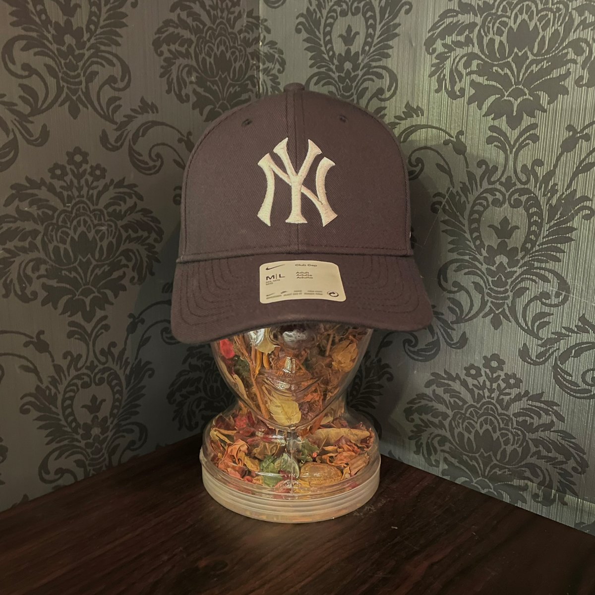 日本未発売モデル NIKE×YANKEES Club CAP NAVY HARD TYPE 日本未発売モデル NIKE×YANKEES Club CAP NAVY HARD TYPE