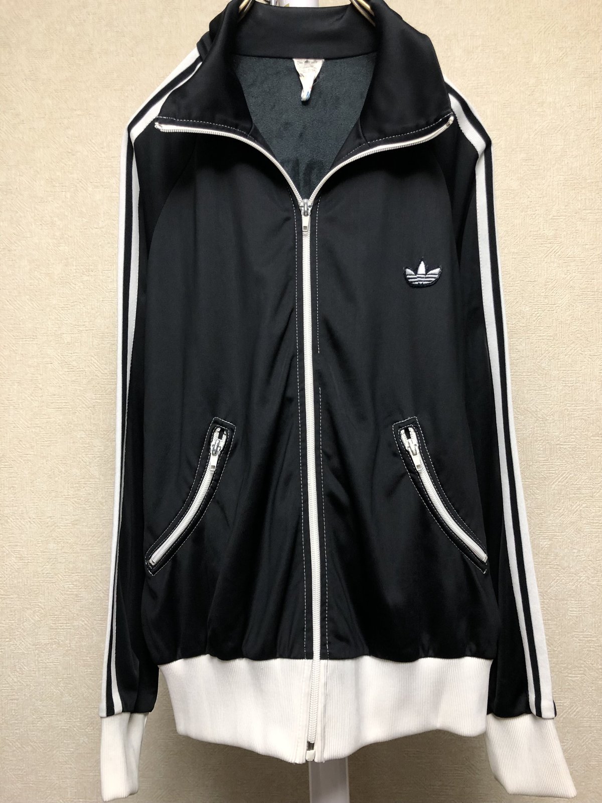 セブンティーズハンガリー製adidas〉70年代ハンガリー製 adidas セブンティーズハンガリー製adidas〉70年代ハンガリー製 adidas
