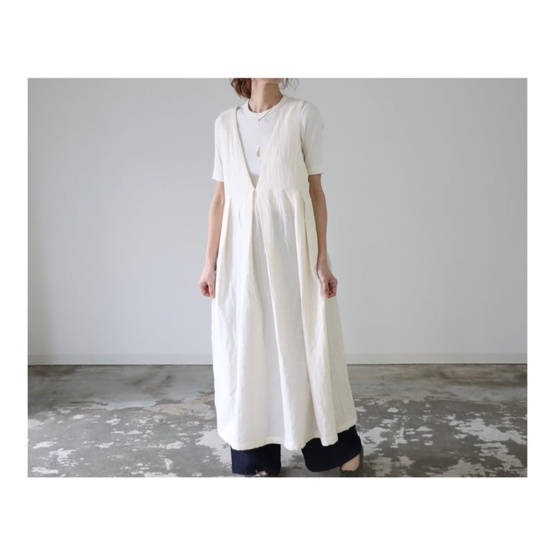 ふわふわ厚みが2倍とろみダブルガーゼの後ろ姿が綺麗な ふわふわ厚みが2倍とろみダブルガーゼの後ろ姿が綺麗な