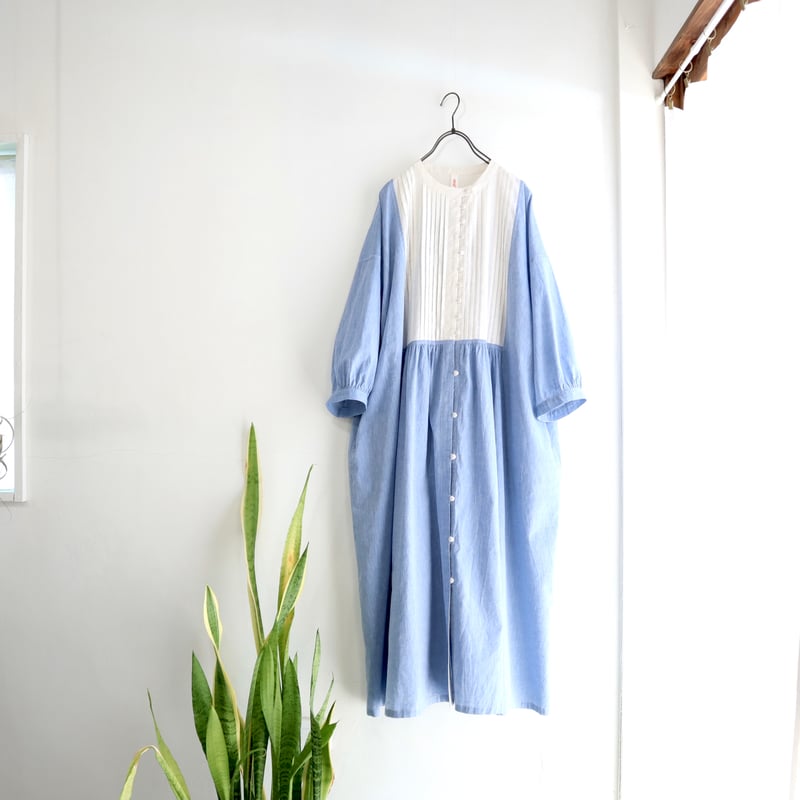 タックヨークワンピース (light blue x ecru) | ma'ona タックヨークワンピース (light blue x ecru) | ma'ona