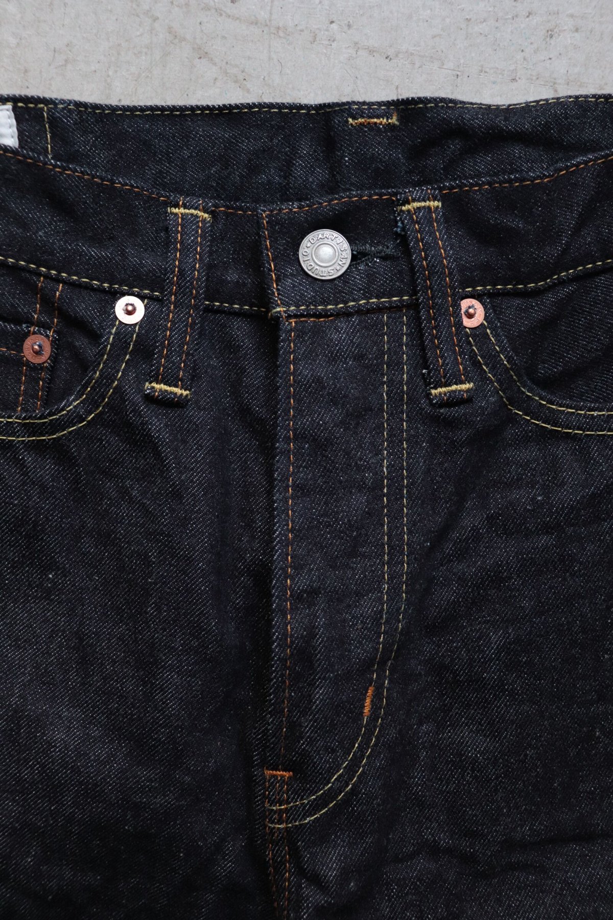 Bombshell Jeans [STUDIO D'ARTISAN LADIES]