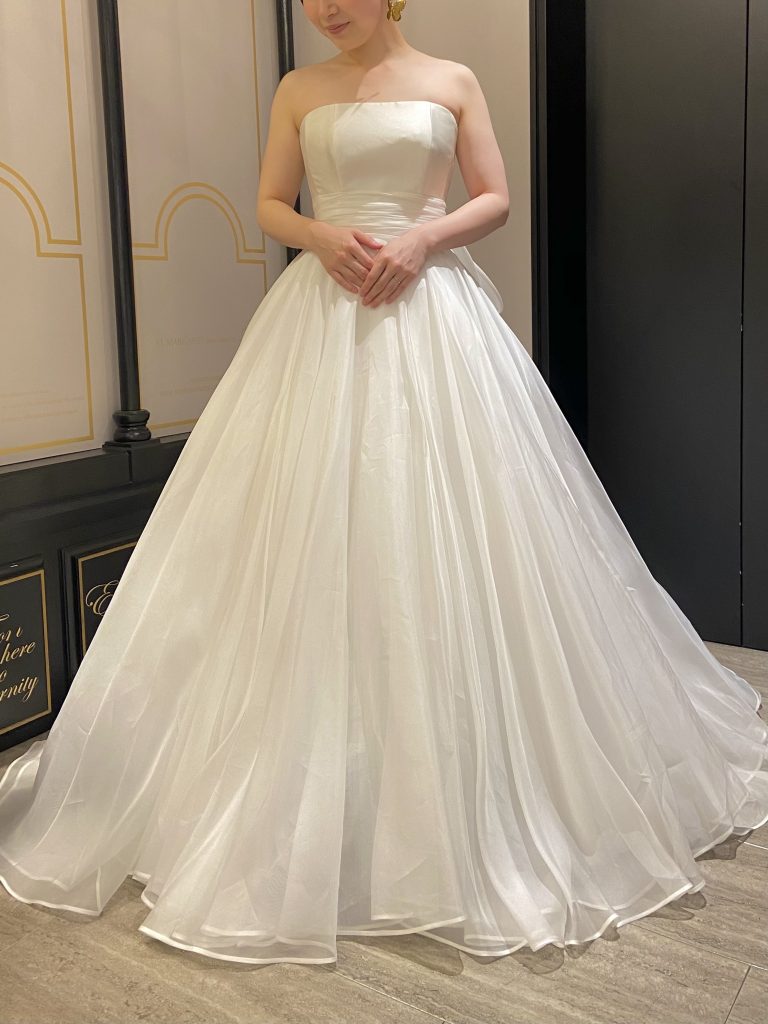 ウェディングドレス 上品 抜け感 エアリー ファスナー 花嫁 ウェディングドレス 上品 抜け感 エアリー ファスナー 花嫁