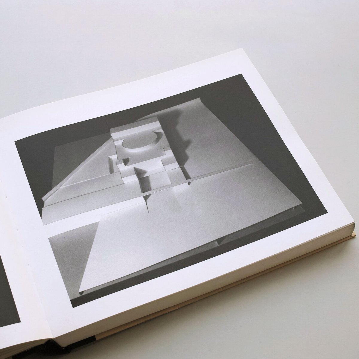 Alvaro Siza / Expor on display | POST Alvaro Siza / Expor on display | POST