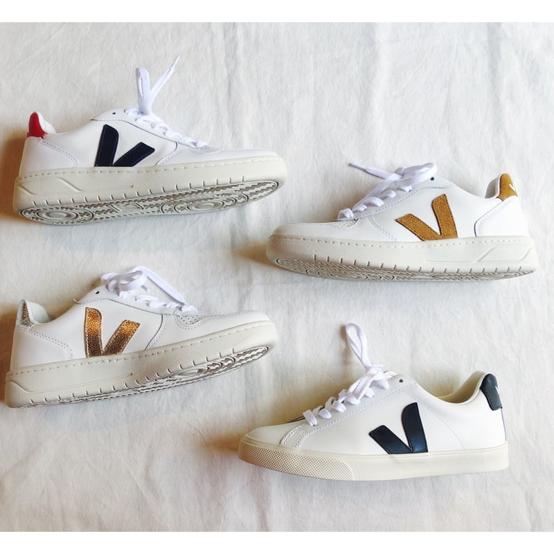 VEJA ヴェジャ V-10 レザーマスタードスニーカー EXTRA-WHITE C VEJA ヴェジャ V-10 レザーマスタードスニーカー EXTRA-WHITE C
