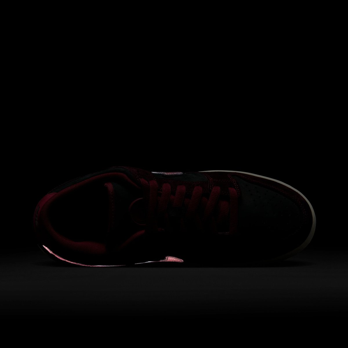 NIKE SB DUNK LOW PRO QS NIKE SB DUNK LOW PRO QS
