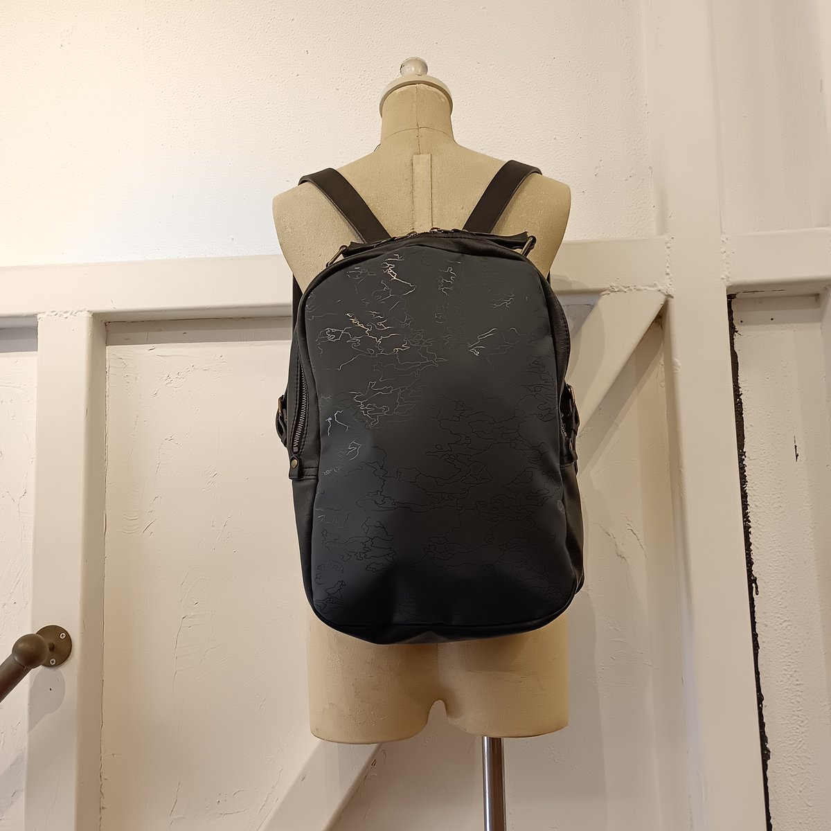 【nl001du】A4対応 レザー×PU リュックサック カモフラージュ チャコールグレー【n...