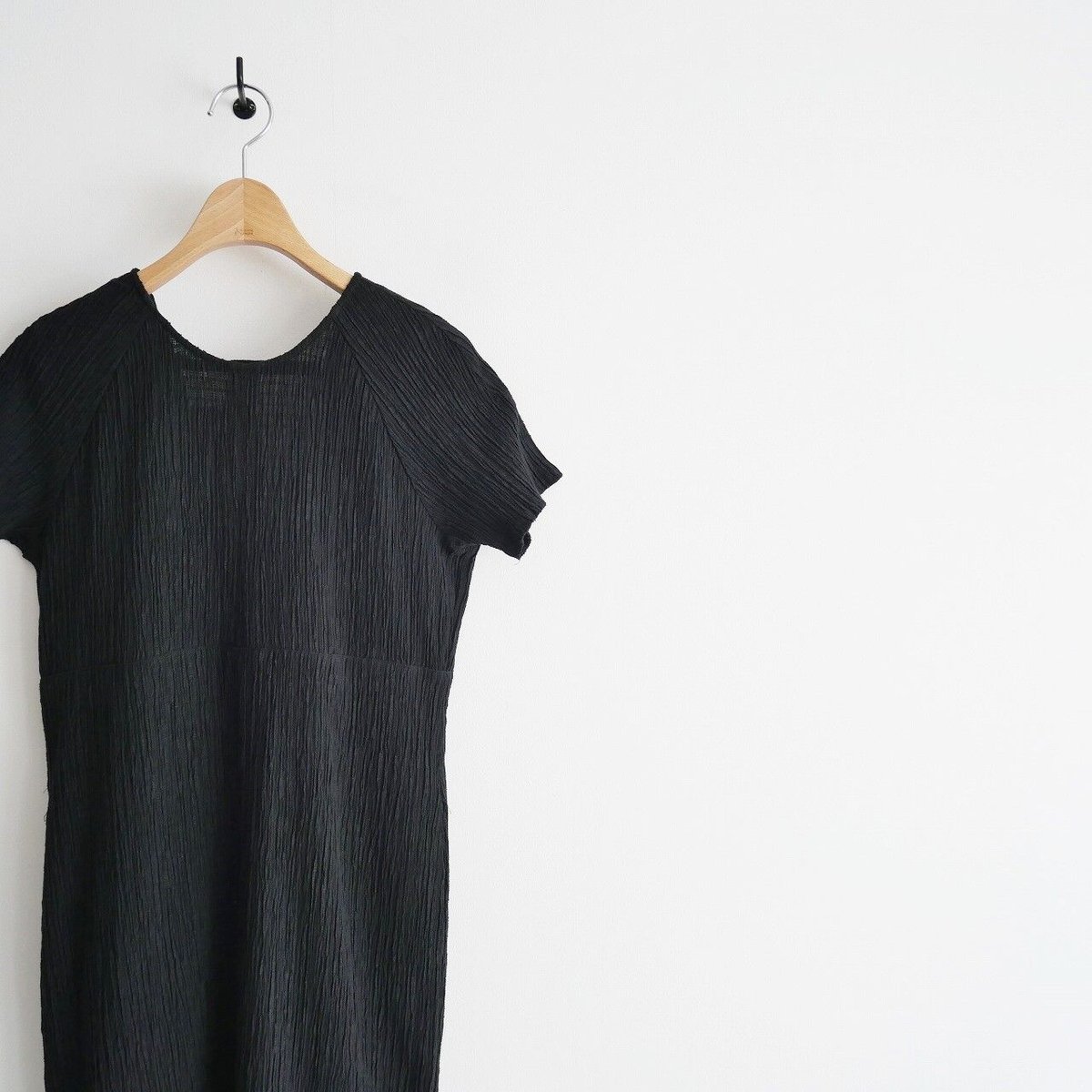2022 / louren / back open pencil dress / 佐藤涼実さん 2022 / louren / back open pencil dress / 佐藤涼実さん