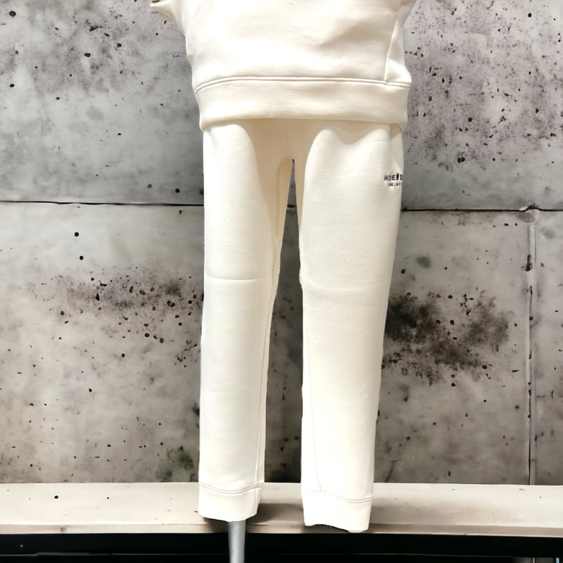 LOGO刺繍ダンボールニットパーカー OFF-WHITE / M / L | HIDEOUT LOGO刺繍ダンボールニットパーカー OFF-WHITE / M / L | HIDEOUT