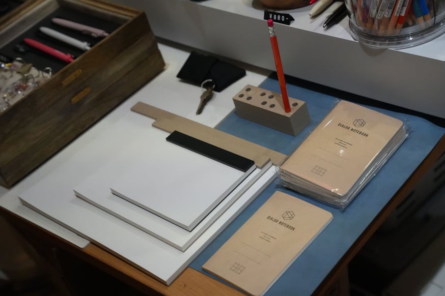 ダイアログノート取扱店情報 | DIALOG NOTEBOOK STORE