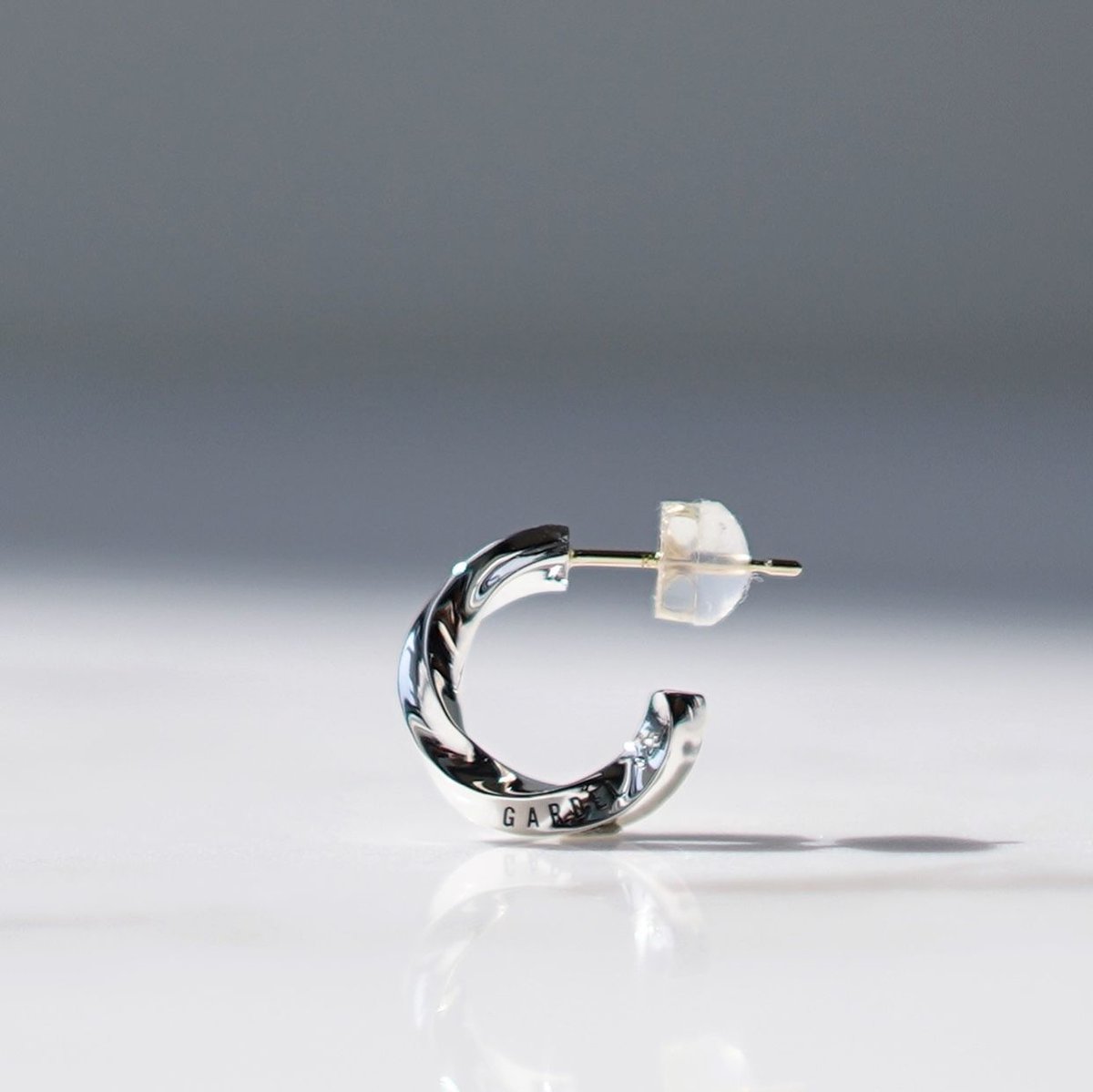 STREAM PIERCE | GARDEL