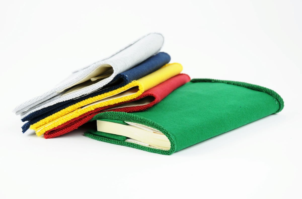 SWEAT BOOK COVER | BIBLIOPHILIC