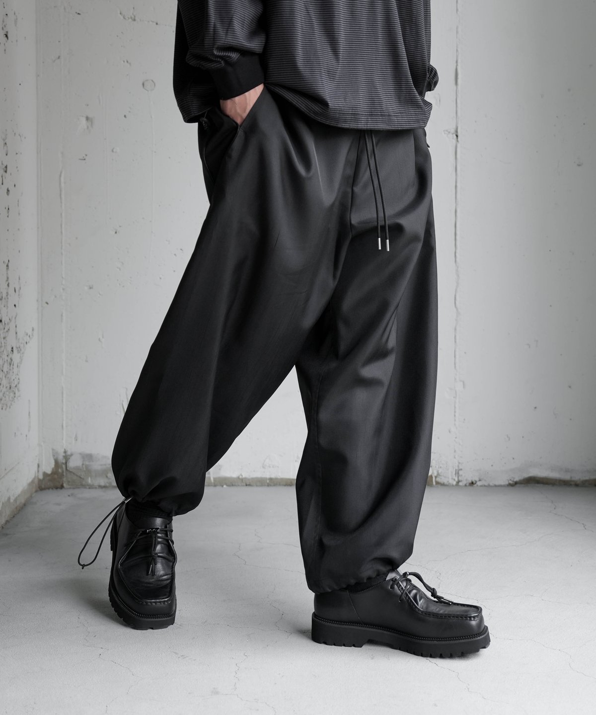 CTHY+VEIN】PE WRINKLES TAFFETA TRACK WIDE PANTS CTHY+VEIN】PE WRINKLES TAFFETA TRACK WIDE PANTS
