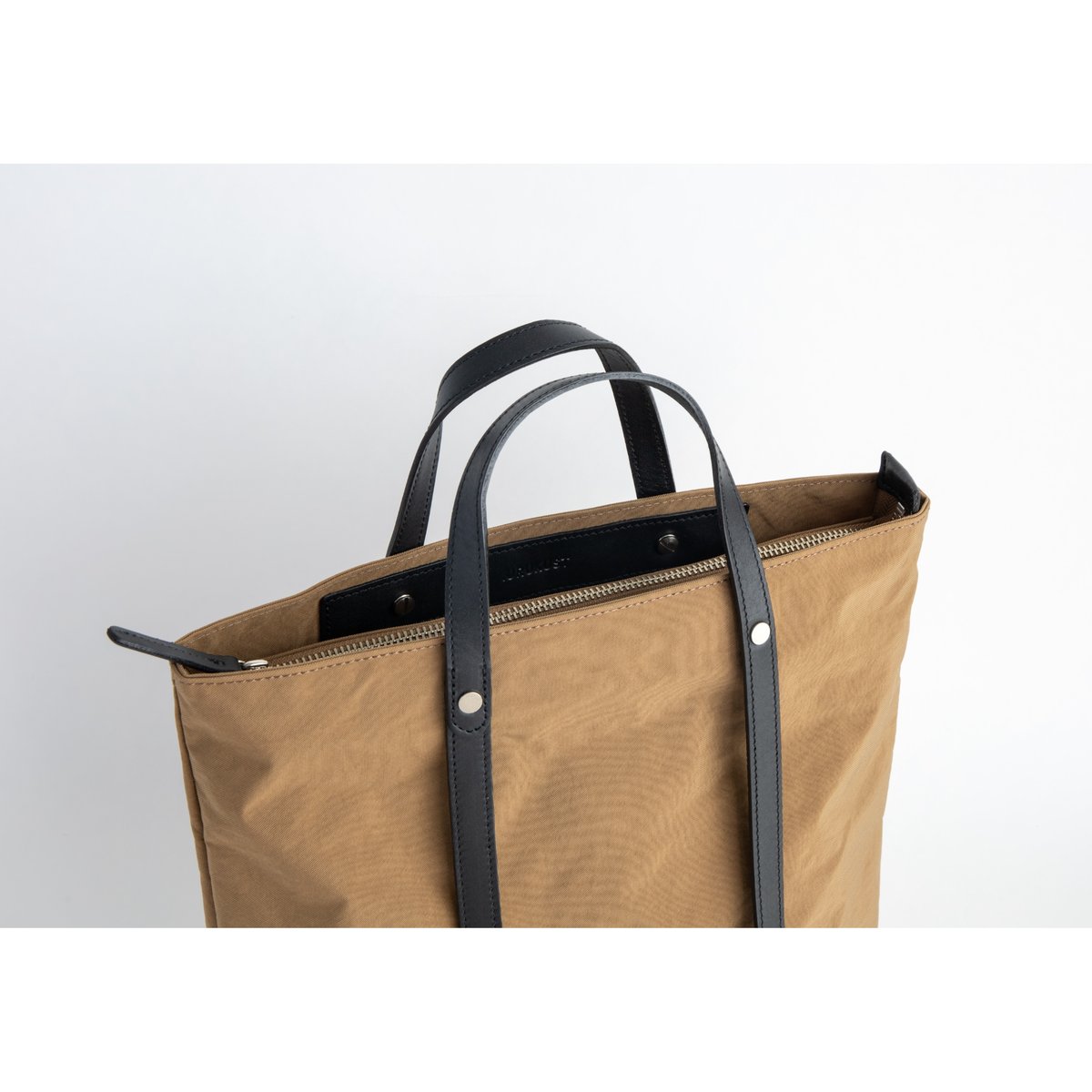 TWIST-ZIP Small #CAMEL | .URUKUST