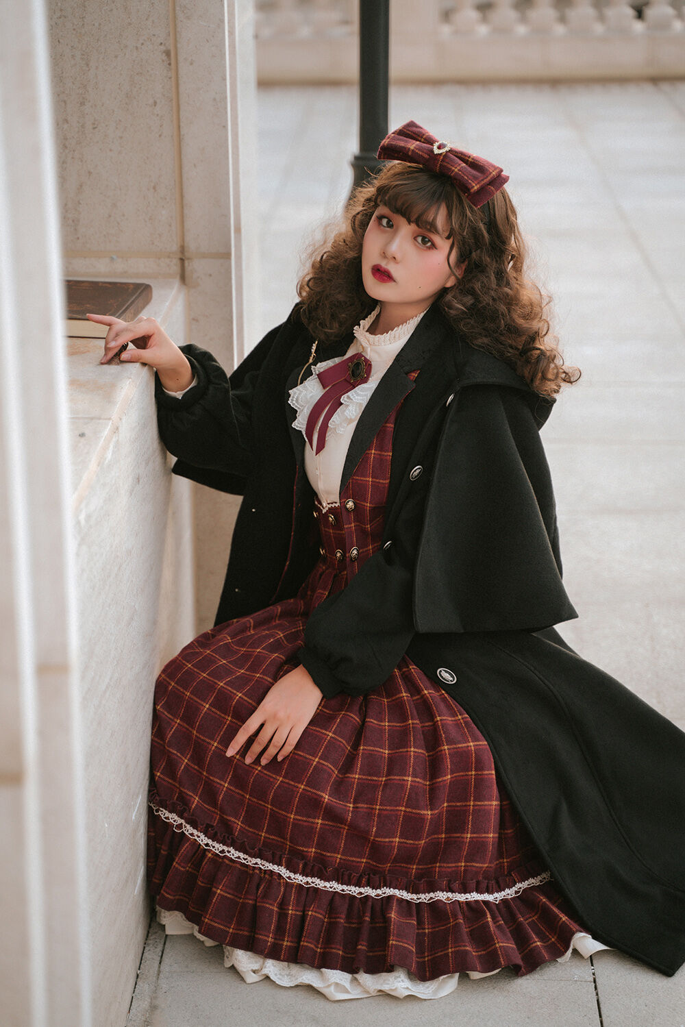 Miss Point / 薔薇人形 ロリィタドレス マント、フード付き Miss Point / 薔薇人形 ロリィタドレス マント、フード付き