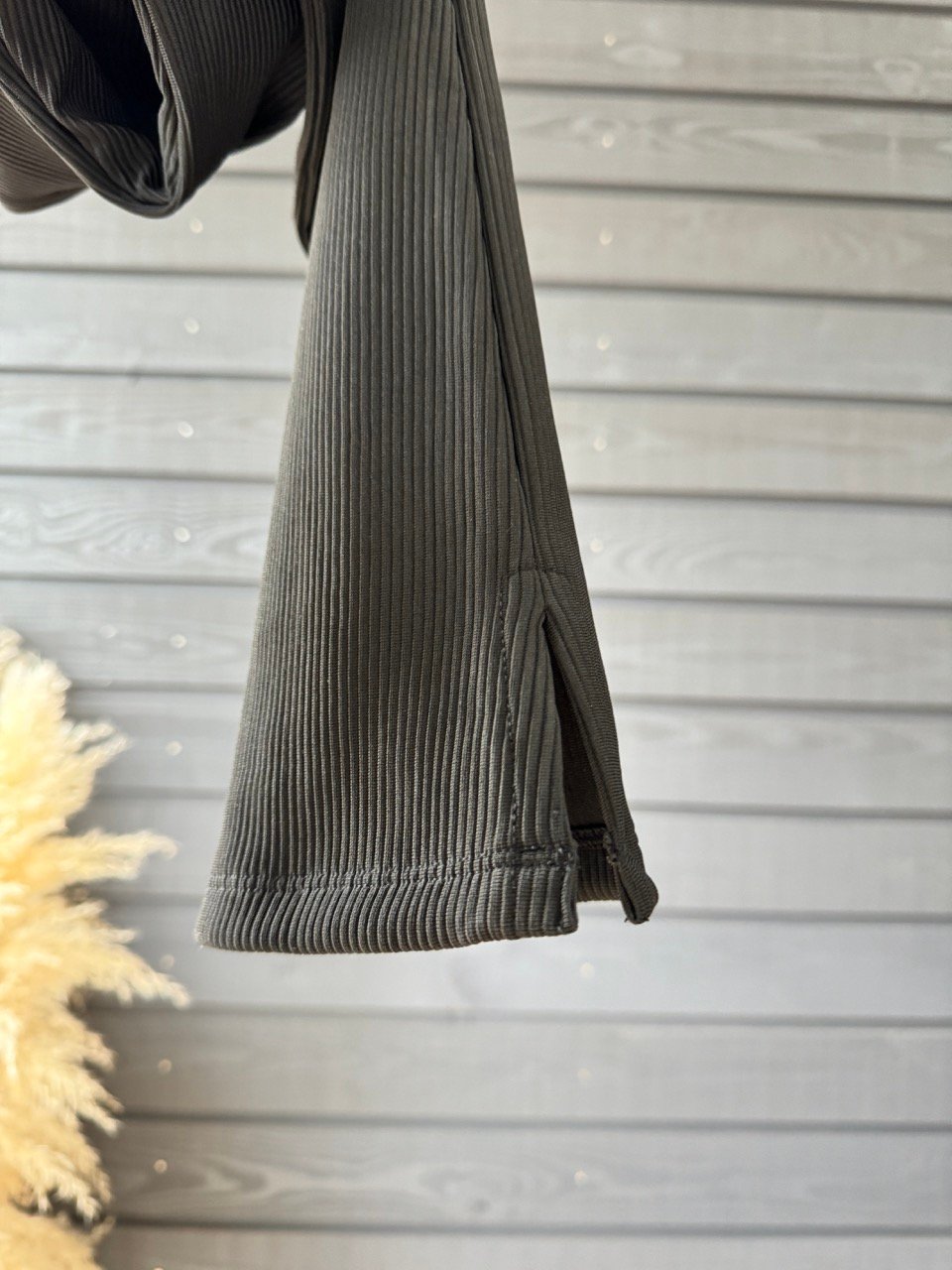 Black Rib Flare Capri Leggings | via Bella