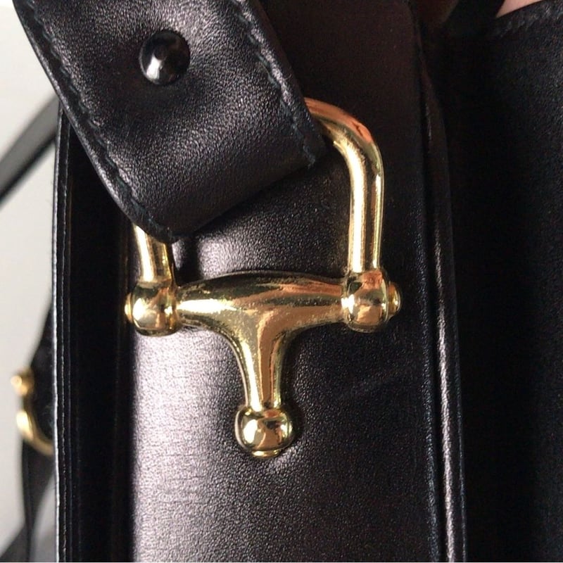 CELINE セリーヌ ゴールド馬車金具 カーフレザー ショルダー CELINE セリーヌ ゴールド馬車金具 カーフレザー ショルダー