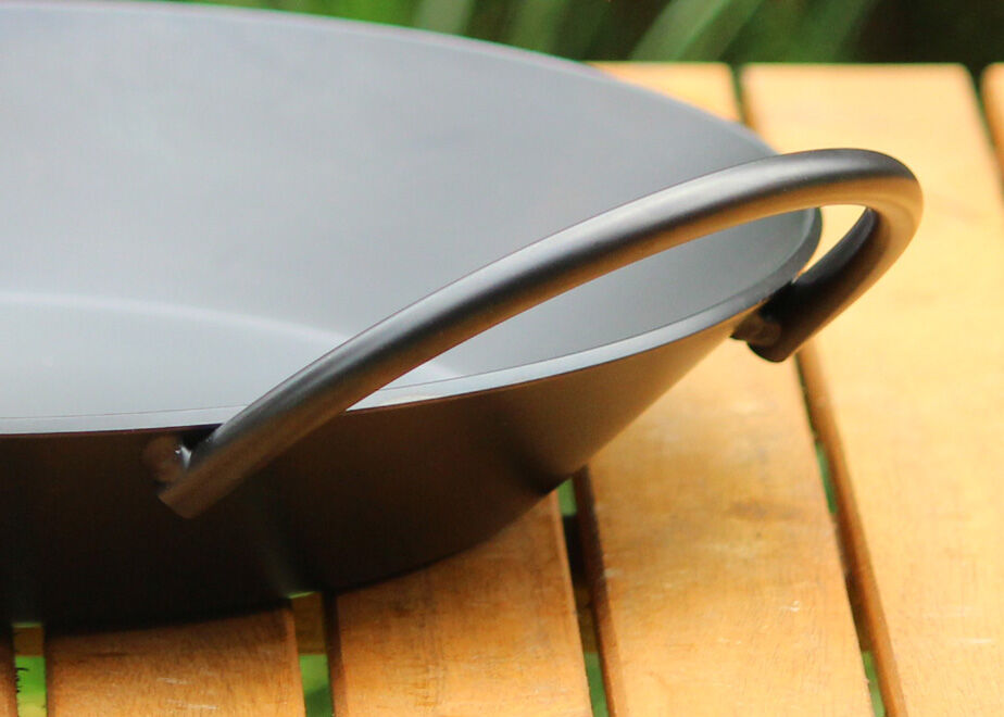 ナウ産業「Tetsu Nabe set」錆びない鉄鍋(フタ付き) あやせものづくり研究会 送料...