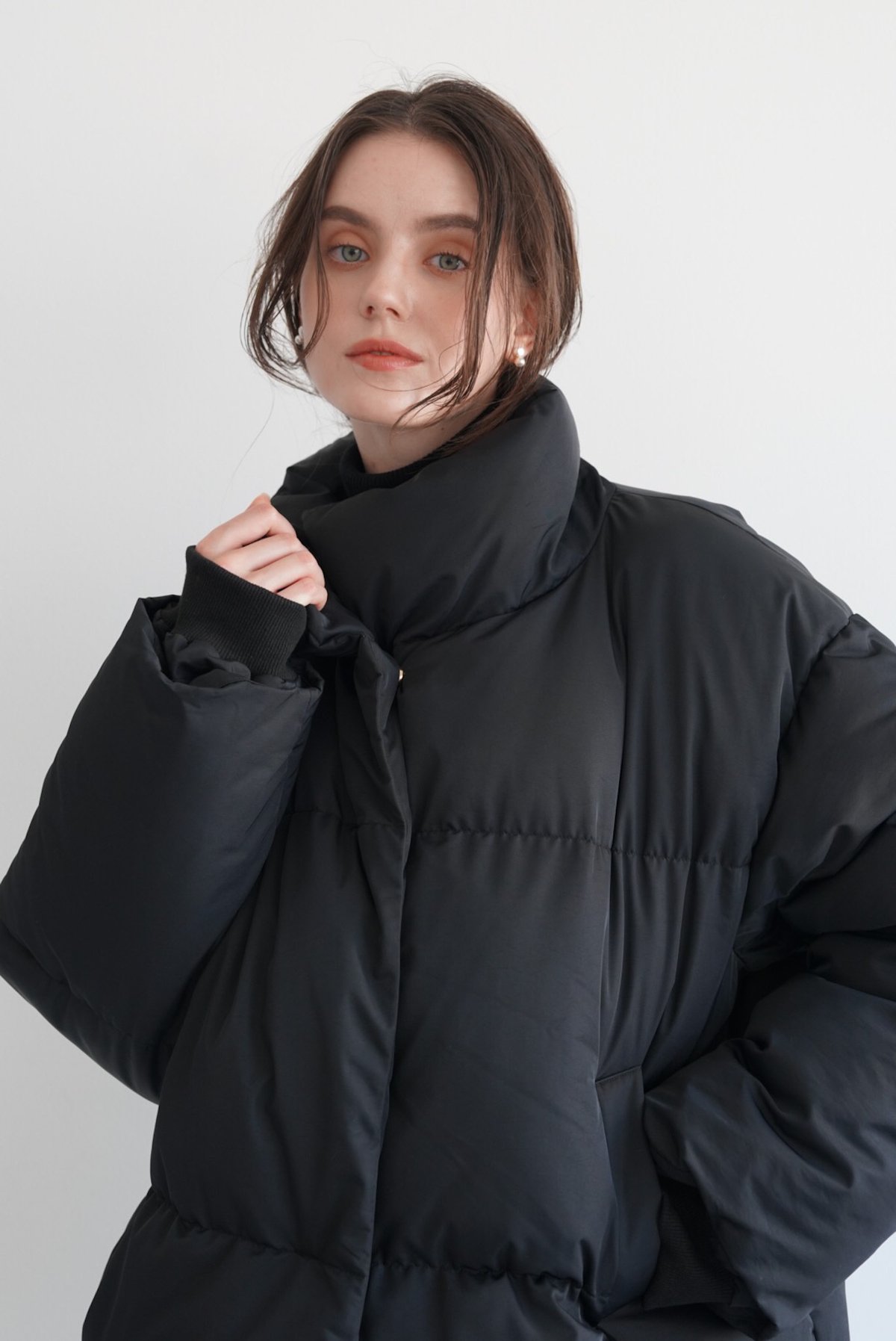 volume down jacket | Acka.| エーシーケーエー|公式 volume down jacket | Acka.| エーシーケーエー|公式