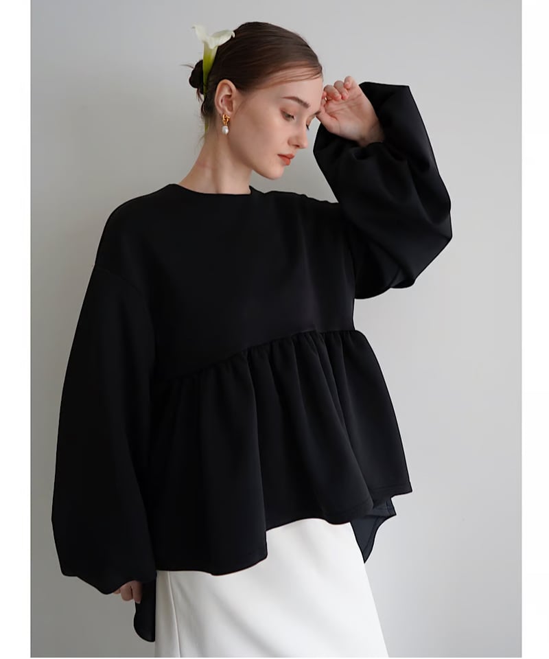 peplum loose sweat | Acka.| エーシーケーエー|公式 peplum loose sweat | Acka.| エーシーケーエー|公式