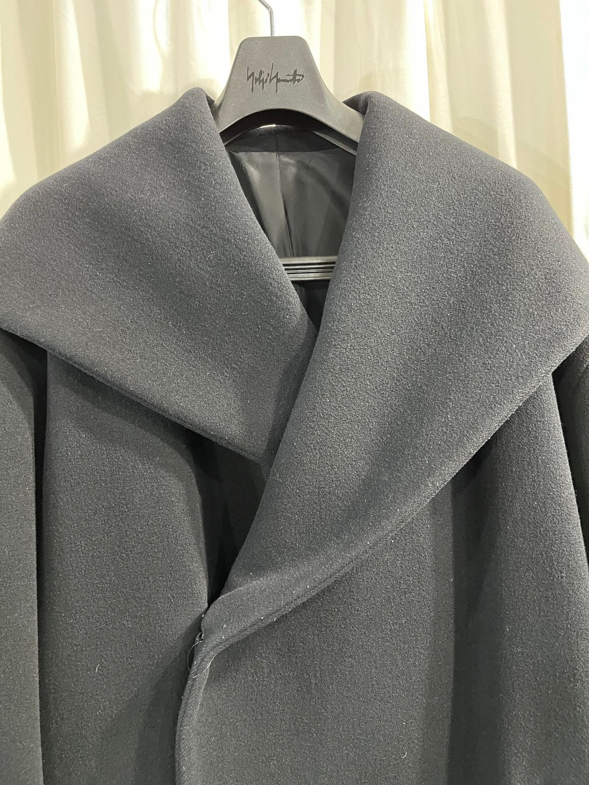 yohji yamamoto + NOIR フード付きロングコート(NI-C05-101) | yohji yamamoto + NOIR フード付きロングコート(NI-C05-101) |