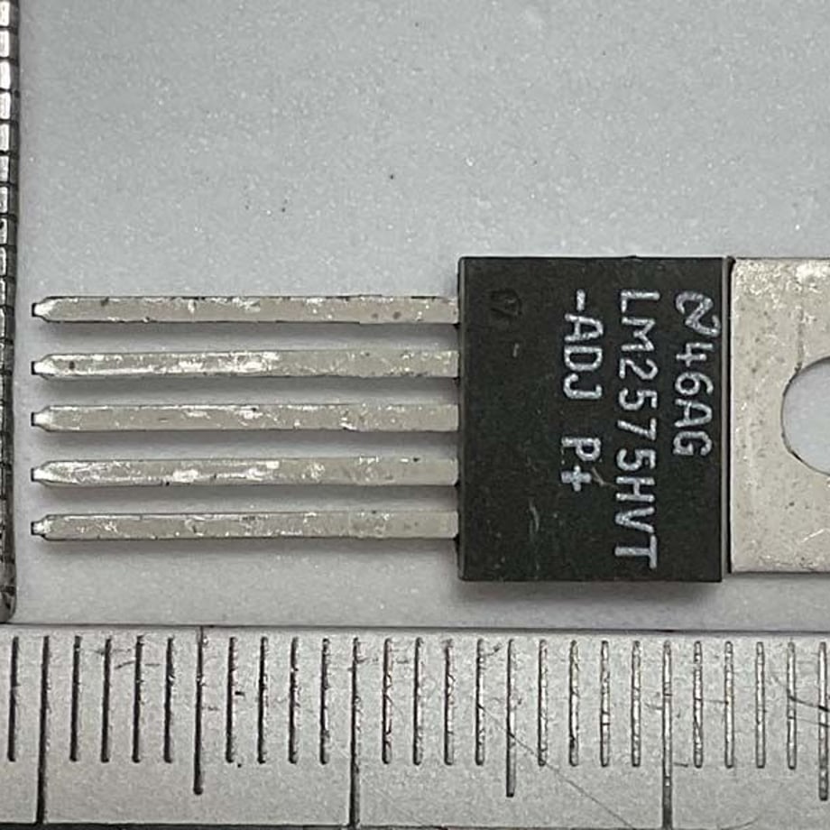 1A 降圧型電圧可変レギュレータ LM2575HVT-ADJ ﾃｷｻｽｲﾝｽﾂﾙﾒﾝﾂ (TI...