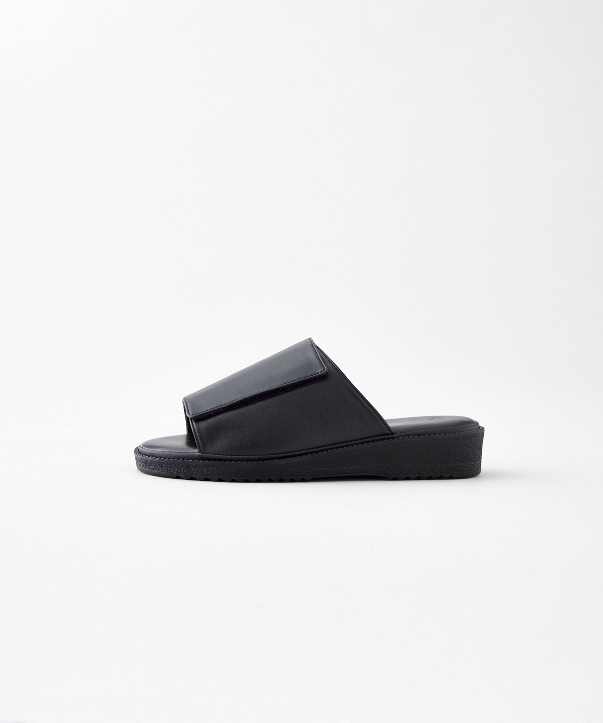 Genkan [Black] | HEP SHOP ONLINE