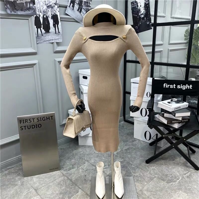 胸元あき ニットワンピース | BrillantSelect Store 胸元あき ニットワンピース | BrillantSelect Store