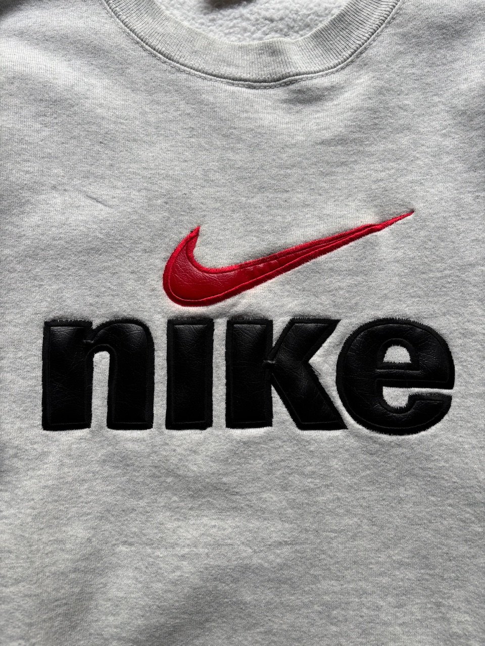 90s Nike bootleg logo sweat shirt | sui & shara
