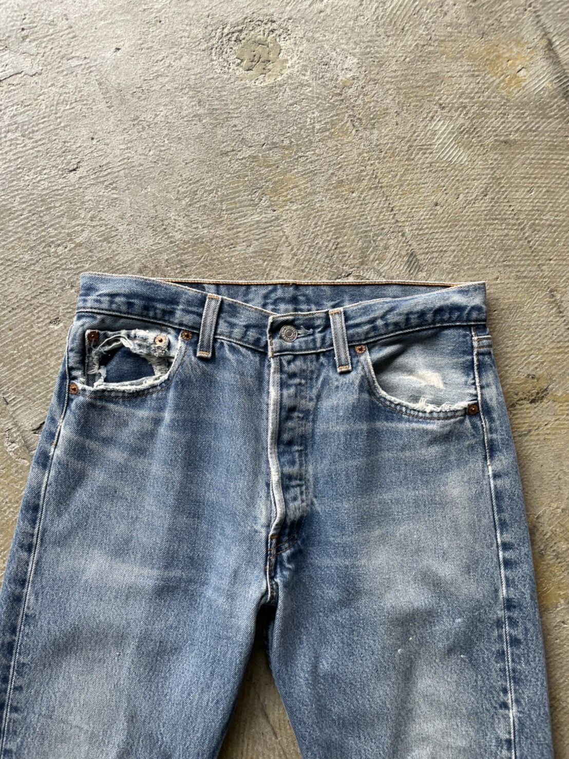 90s Levi's 501XX Made in USA | sui & shara 90s Levi's 501XX Made in USA | sui & shara
