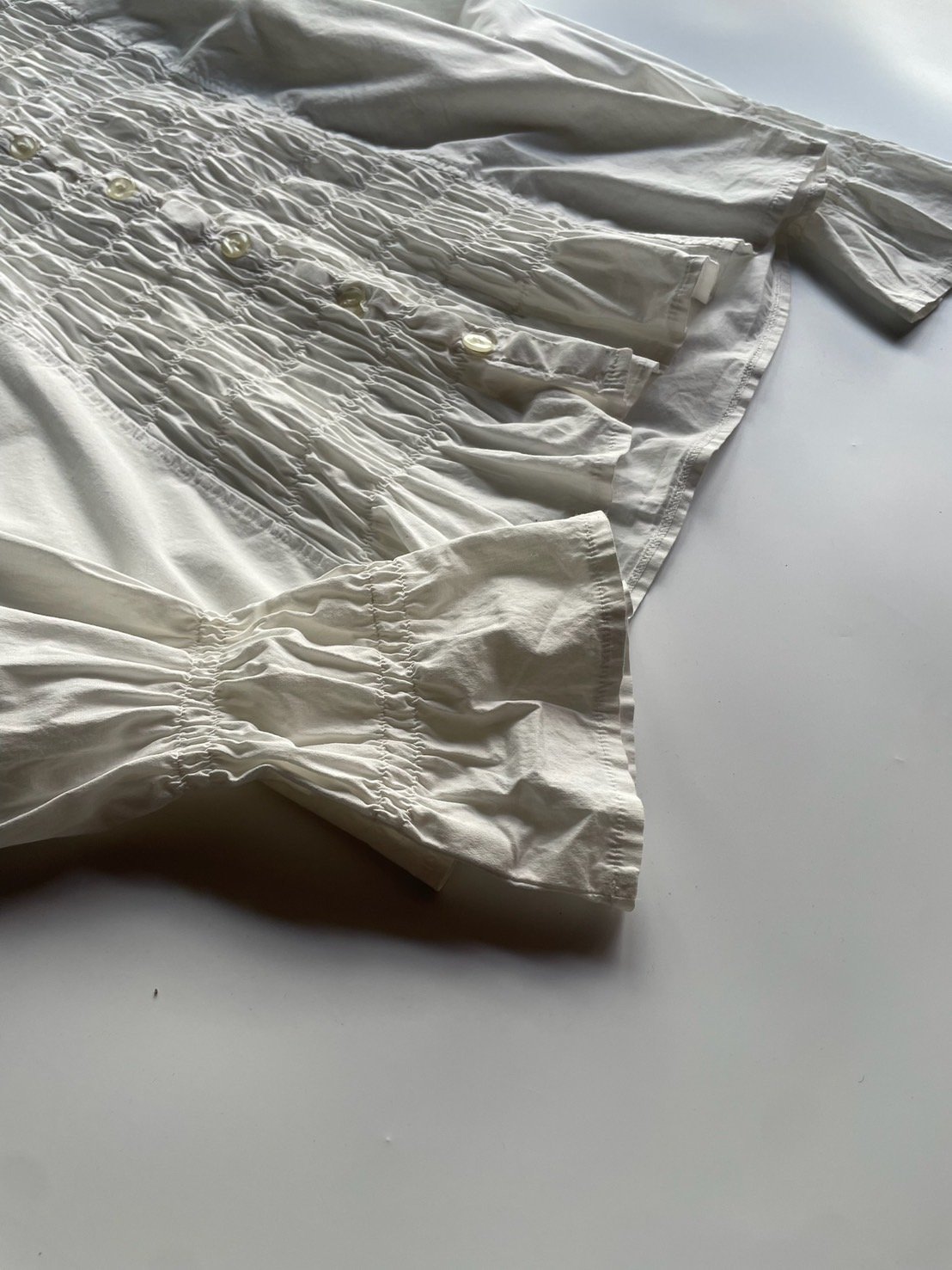 shirring design l/s blouse | sui & shara