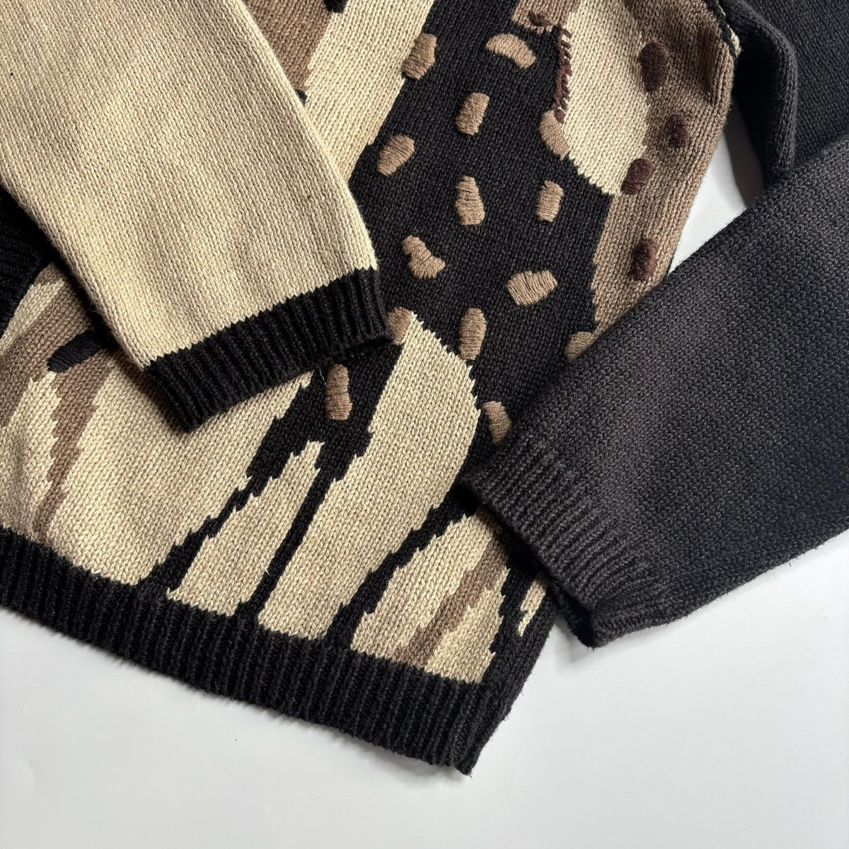 90’s “giraffe pattern” hand knit cardigan | sui...