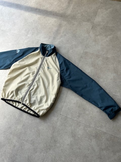 90s NIKE ACG double zip up jacket | sui & shara 90s NIKE ACG double zip up jacket | sui & shara