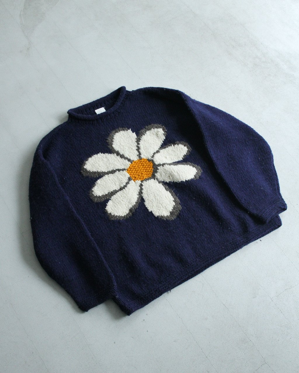 90s Flower pattern hand knit sweater made in ec...