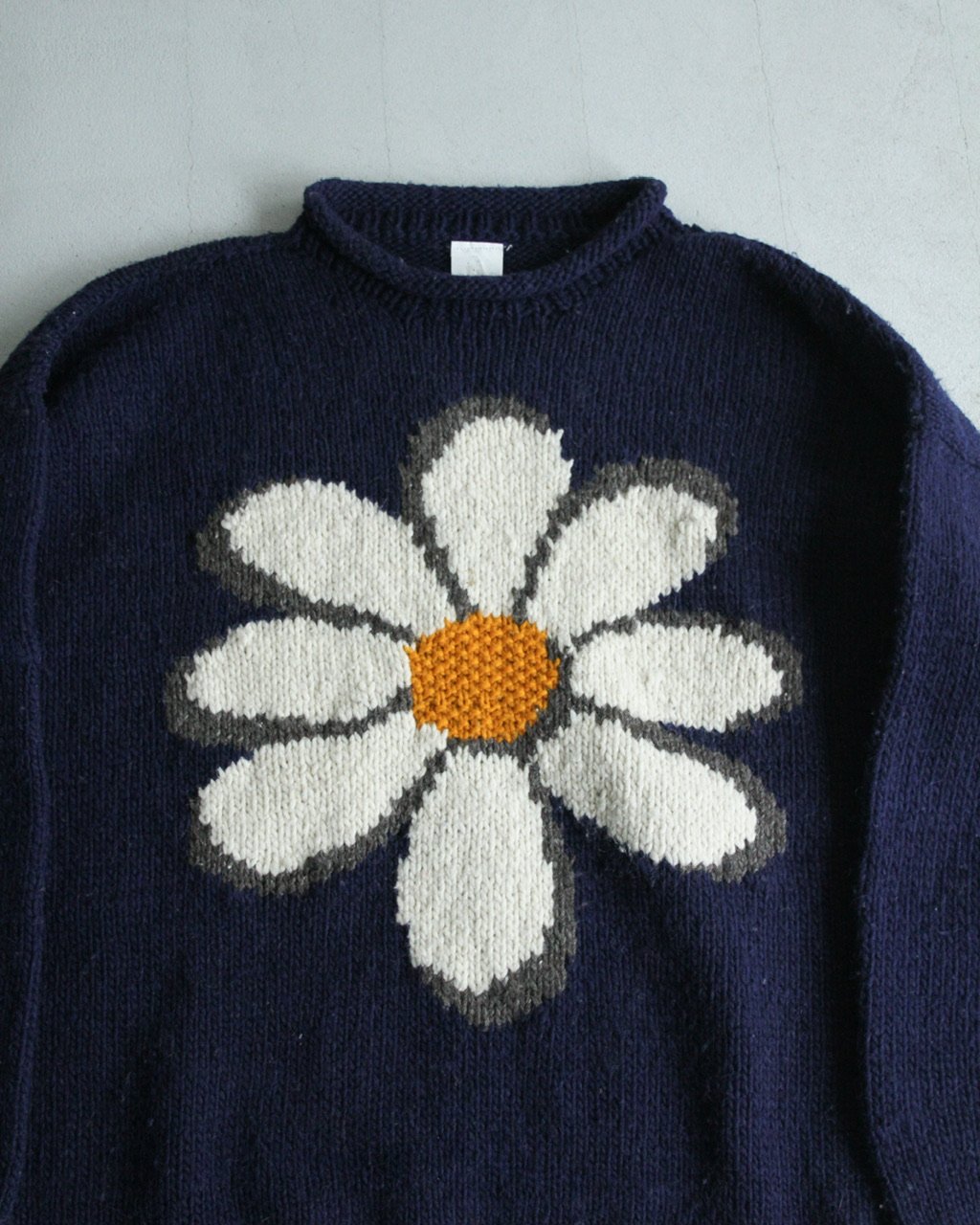 90s Flower pattern hand knit sweater made in ec...