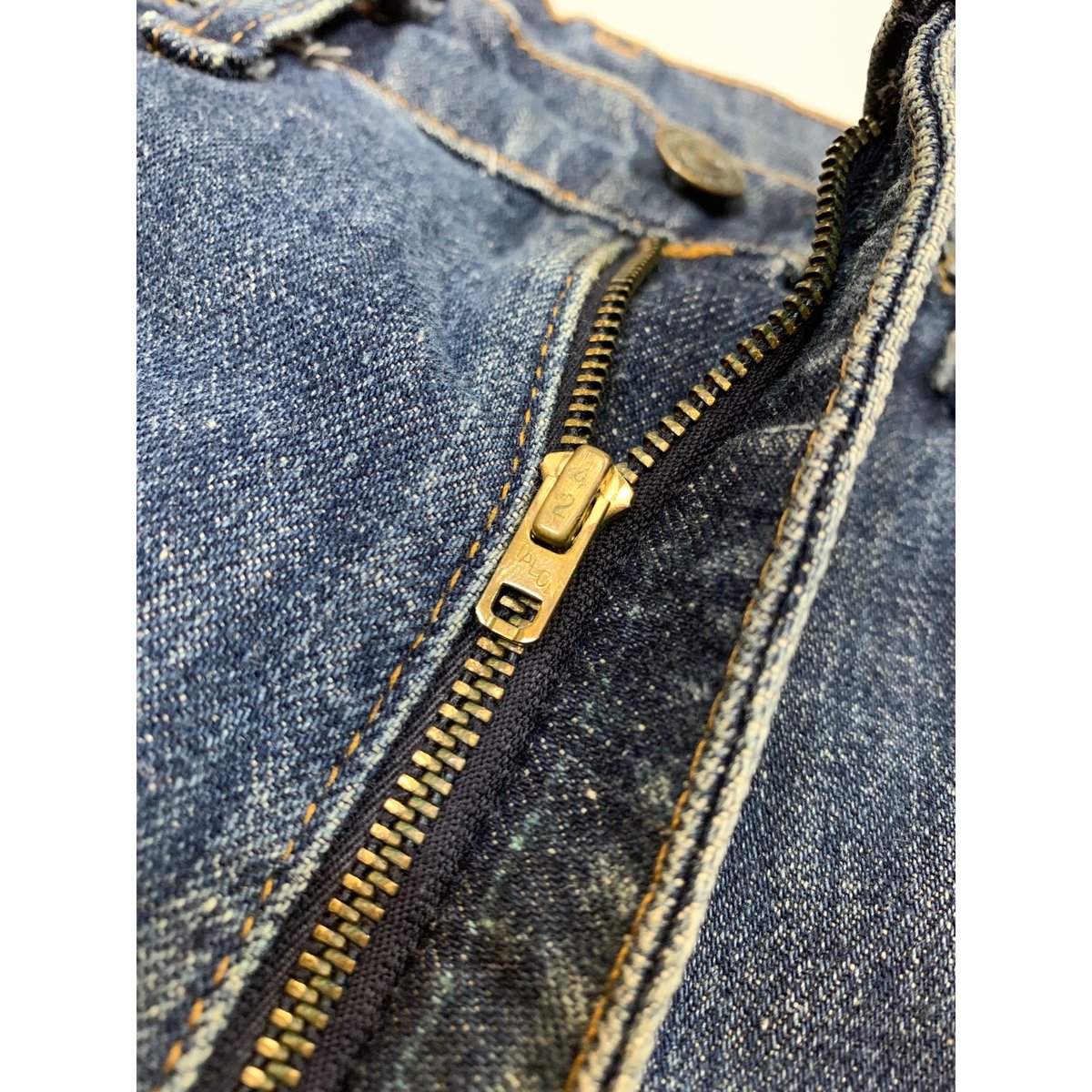 70s Levi's 646 BELL BOTTOM JEANS MADE IN USA 🇺🇸 70s Levi's 646 BELL BOTTOM JEANS MADE IN USA 🇺🇸