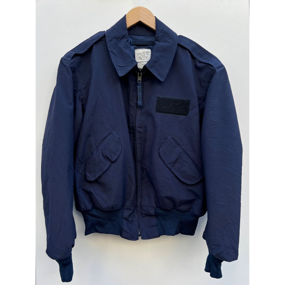 90s USAF SECURITY POLICE WINTER JACKET Size MED...