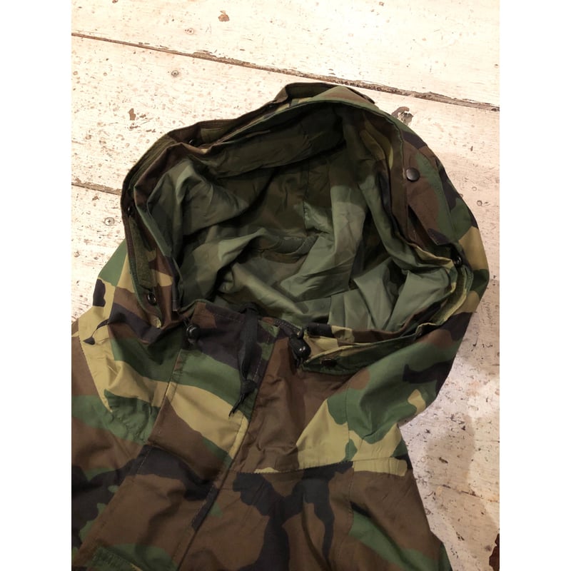 00s US ARMY ECWCS GEN1 GORE-TEX PARKA Size MEDI 00s US ARMY ECWCS GEN1 GORE-TEX PARKA Size MEDI