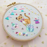 無料刺繍図案 うさぎと花 2月チューリップ | spica-pika 無料刺繍図案 うさぎと花 2月チューリップ | spica-pika