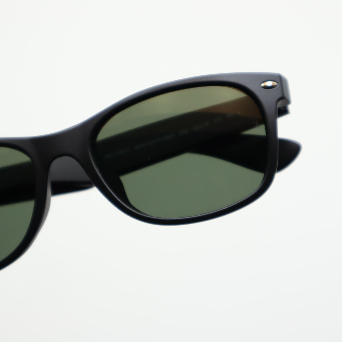 Ray-Ban レイバン RB2132-F 622 ニューウェイファーラー Ray-Ban レイバン RB2132-F 622 ニューウェイファーラー