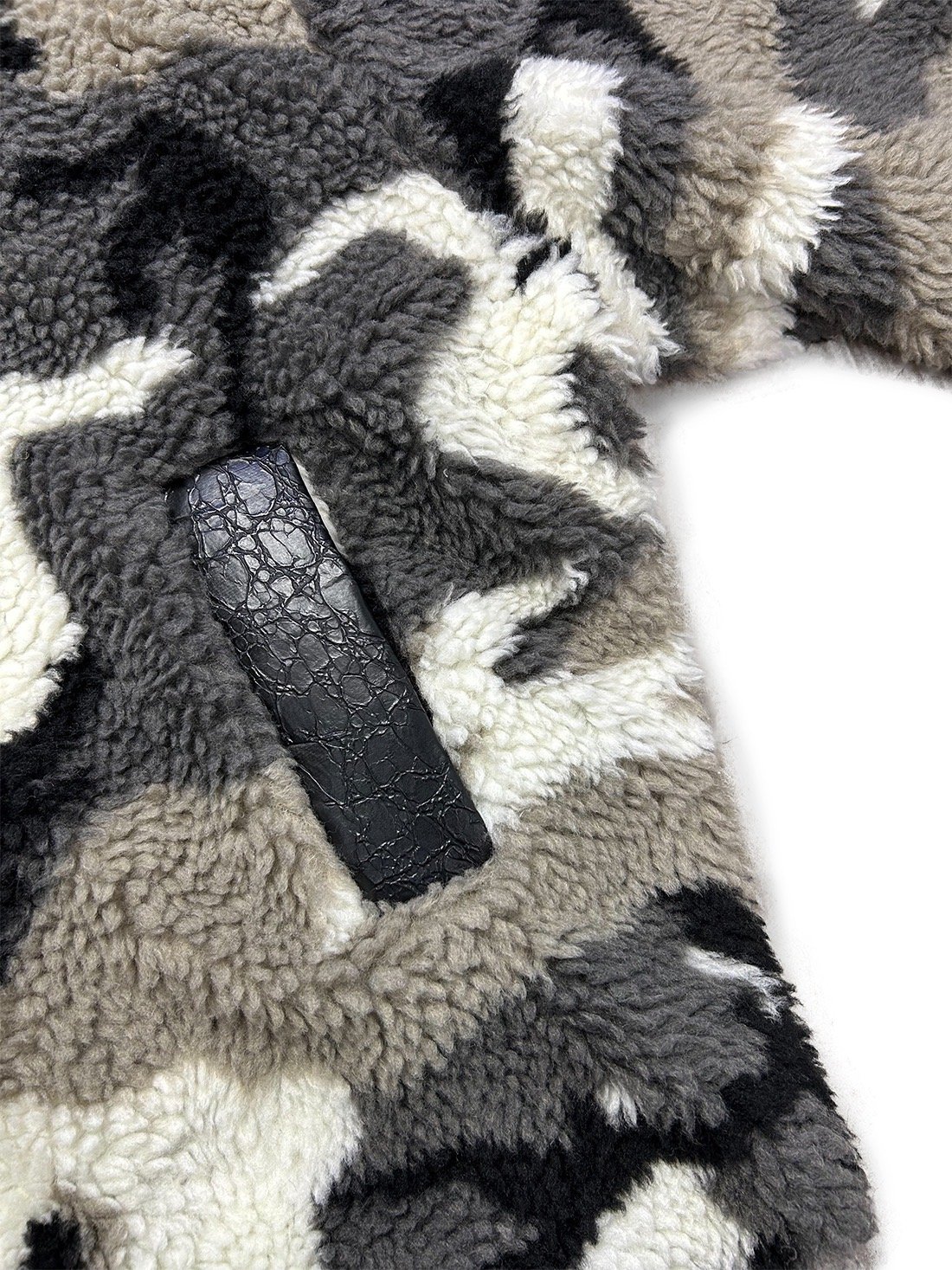 DND4des / SNOW CAMO LEATHER ZIP FLEECE | PLUG