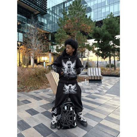 OZARA / WORLD TOUR ZIP UP / BLACK | PLUG