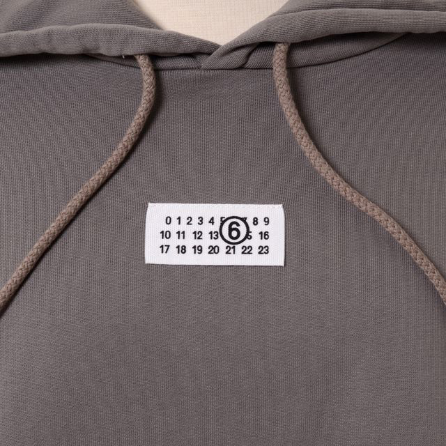 エムエムシックス メゾンマルジェラ MM6 MAISON MARGIELA ロゴ エムエムシックス メゾンマルジェラ MM6 MAISON MARGIELA ロゴ