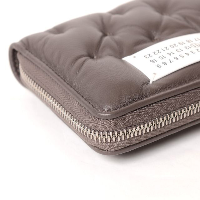 メゾン マルジェラ Maison Margiela グラムスラムエンブロイダー メゾン マルジェラ Maison Margiela グラムスラムエンブロイダー