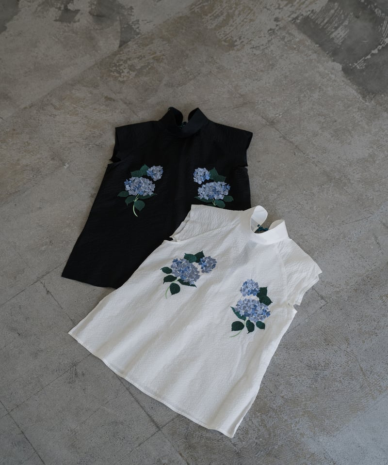 花を着るブラウス#01【紫陽花】-black- | iCONOLOGY 花を着るブラウス#01【紫陽花】-black- | iCONOLOGY