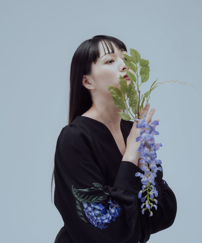 花を着るワンピース#05【藤】 | iCONOLOGY 花を着るワンピース#05【藤】 | iCONOLOGY