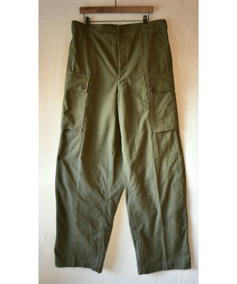 USED】オランダ軍 ダブルフェイスカーゴパンツ ミリタリー OD USED】オランダ軍 ダブルフェイスカーゴパンツ ミリタリー OD