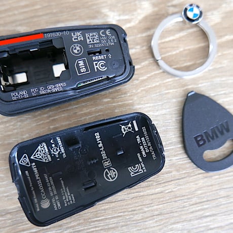 BMW SIM Reader for Personal eSIM | Wright Compa...