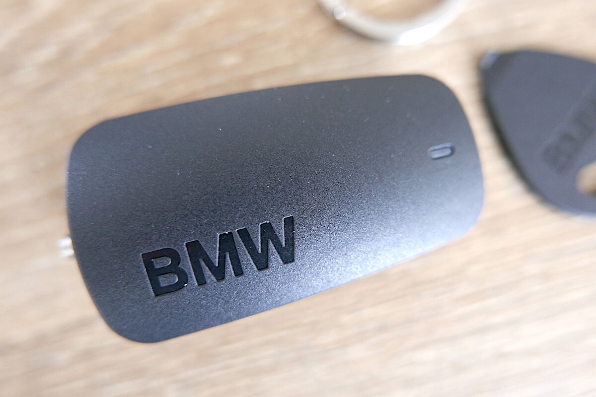 BMW SIM Reader for Personal eSIM | Wright Compa...
