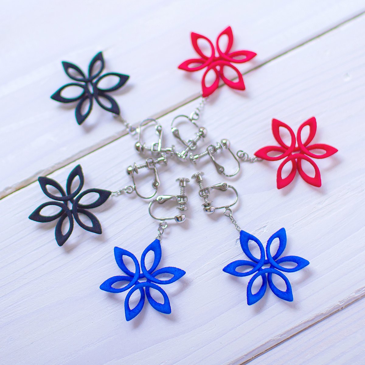 Spiro Flower - スピロフラワー イヤリング【ピアスへの変更可能】 | 5cc